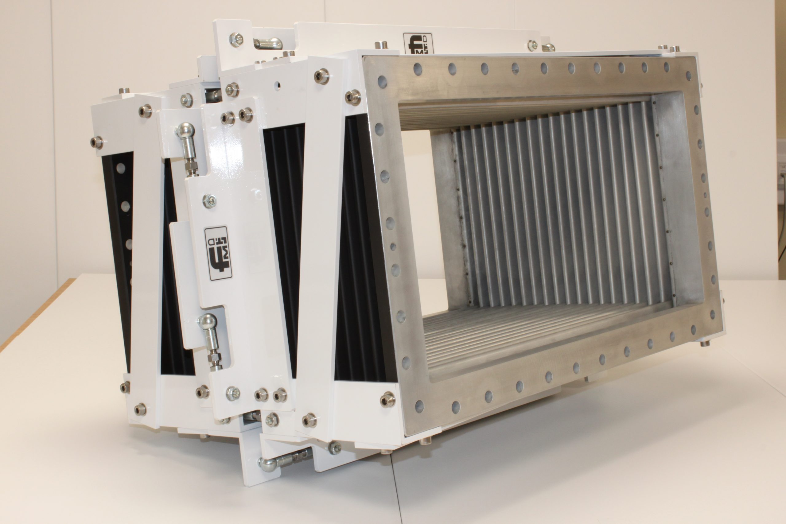 WG00 Flexible Waveguide – Flann Microwave