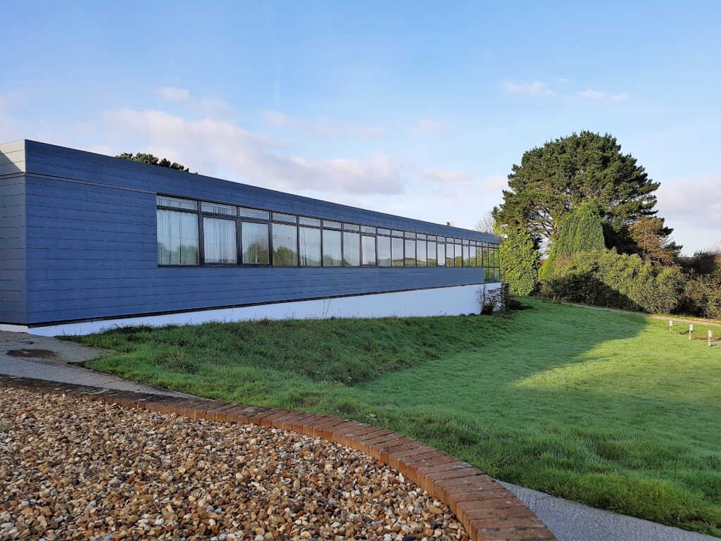 About Us – Flann Microwave